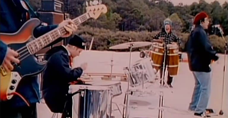 31 Best Bass Heavy Songs Of All Time [As Of 2024] - Guitar Aficionado