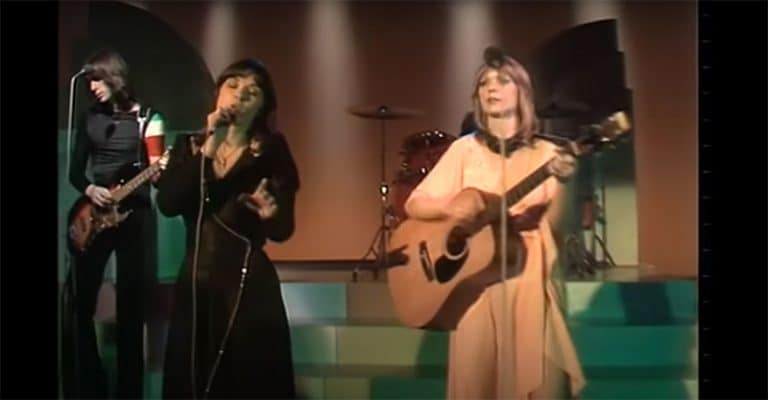 25 Best Rock Bands With Female Singers - Guitar Aficionado