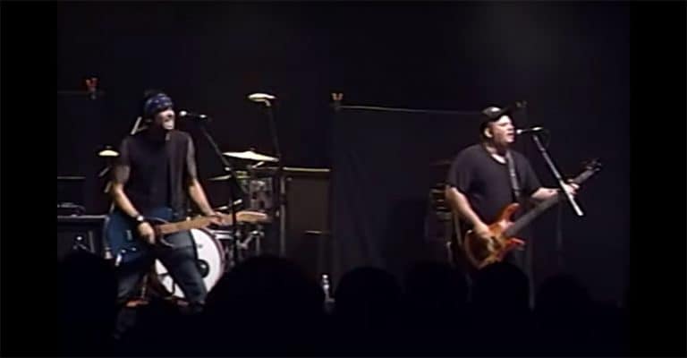 27 Best Punk Bands Of The 2000s - Guitar Aficionado