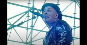 27 Best Punk Bands Of The 90s - Guitar Aficionado