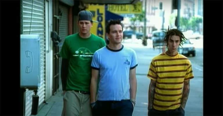 27 Best Punk Bands Of The 90s - Guitar Aficionado