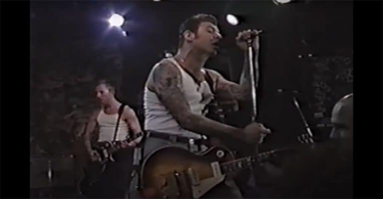 27 Best Punk Bands Of The 90s - Guitar Aficionado