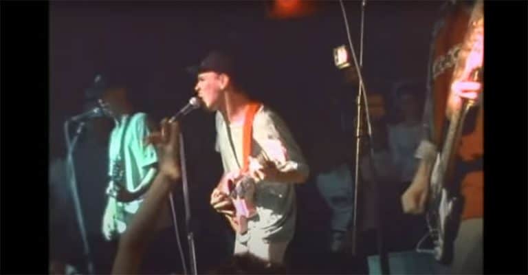 27 Best Punk Bands Of The 90s - Guitar Aficionado