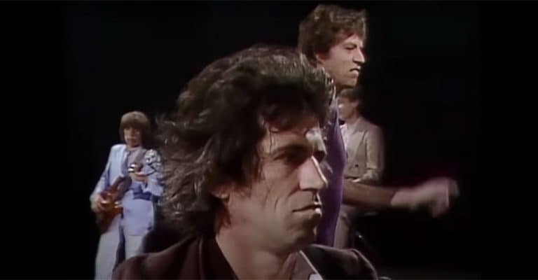 31 Top Songs With A Guitar Intro - Guitar Aficionado