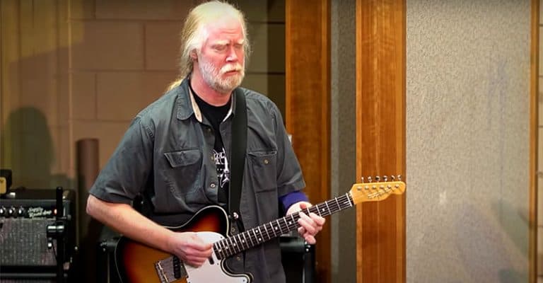 31 Best Modern Guitarists, All Are Current - Guitar Aficionado