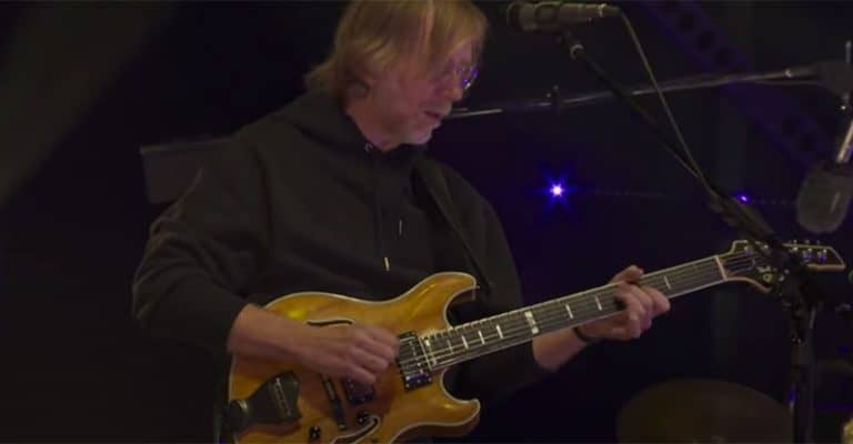 31 Best Modern Guitarists, All Are Current - Guitar Aficionado