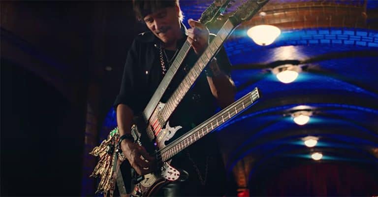 31 Best Modern Guitarists, All Are Current - Guitar Aficionado